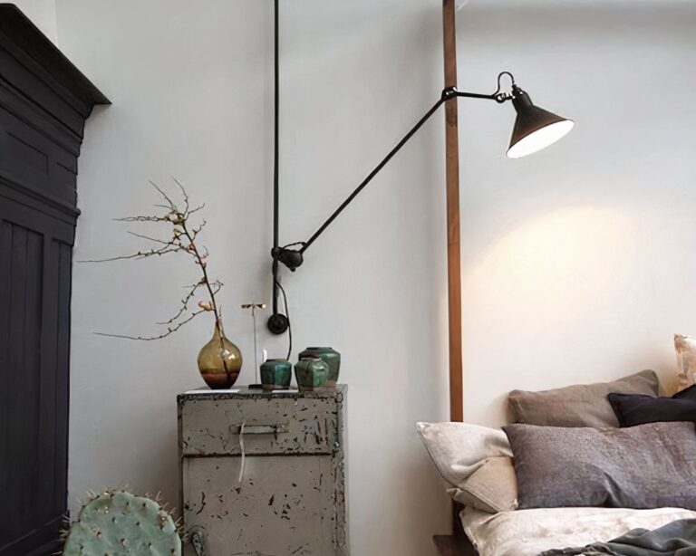 Lustre mural orientable et ajustable style architecte • Lustre Design